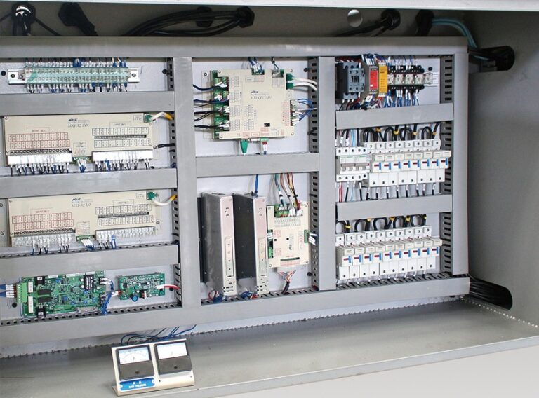 E-Series | PVC Moulding Machines - Eurotech